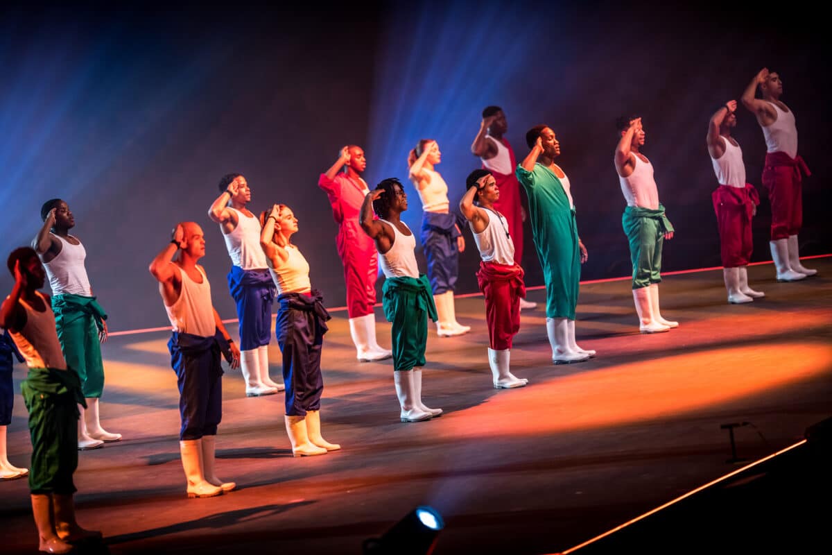 RÉSERVATION SPECTACLE RHAPSODIE | Cirque Phénix - Spectacles ...