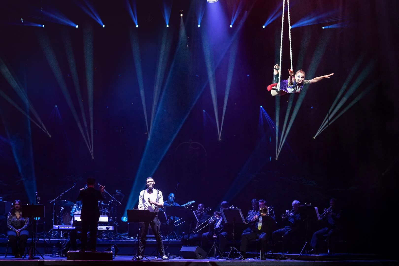 RÉSERVATION SPECTACLE RHAPSODIE | Le Cirque Phénix - Spectacles ...